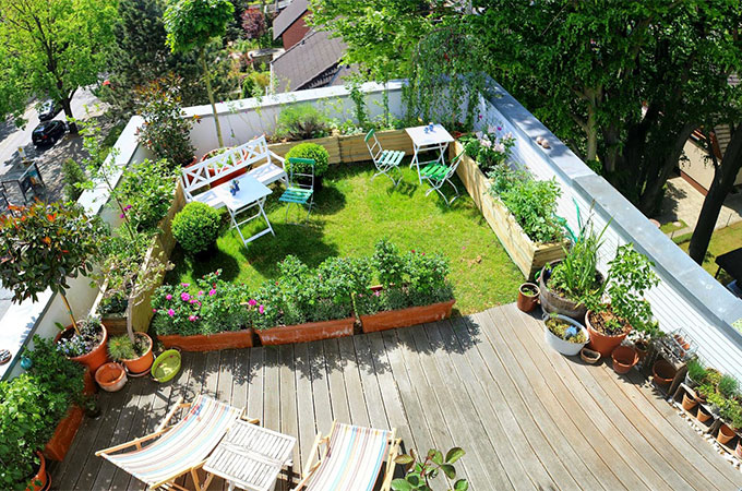 Végétalisation de Toiture: Extensive ou Intensive