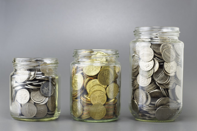Elton John's three-jar pocket money rule - Netmums
