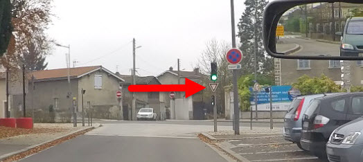 Intersections et priorités : règles du Code de la route - Ornikar