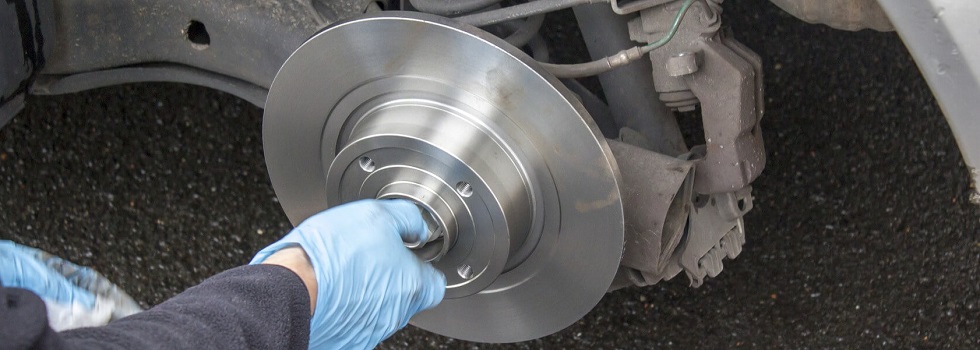 Le fonctionnement des freins d'une voiture - Ornikar