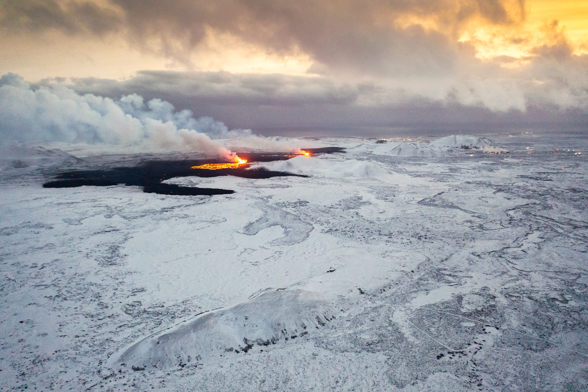 A new fissure eruption started on the Reykjanes Peninsula on Monday ...